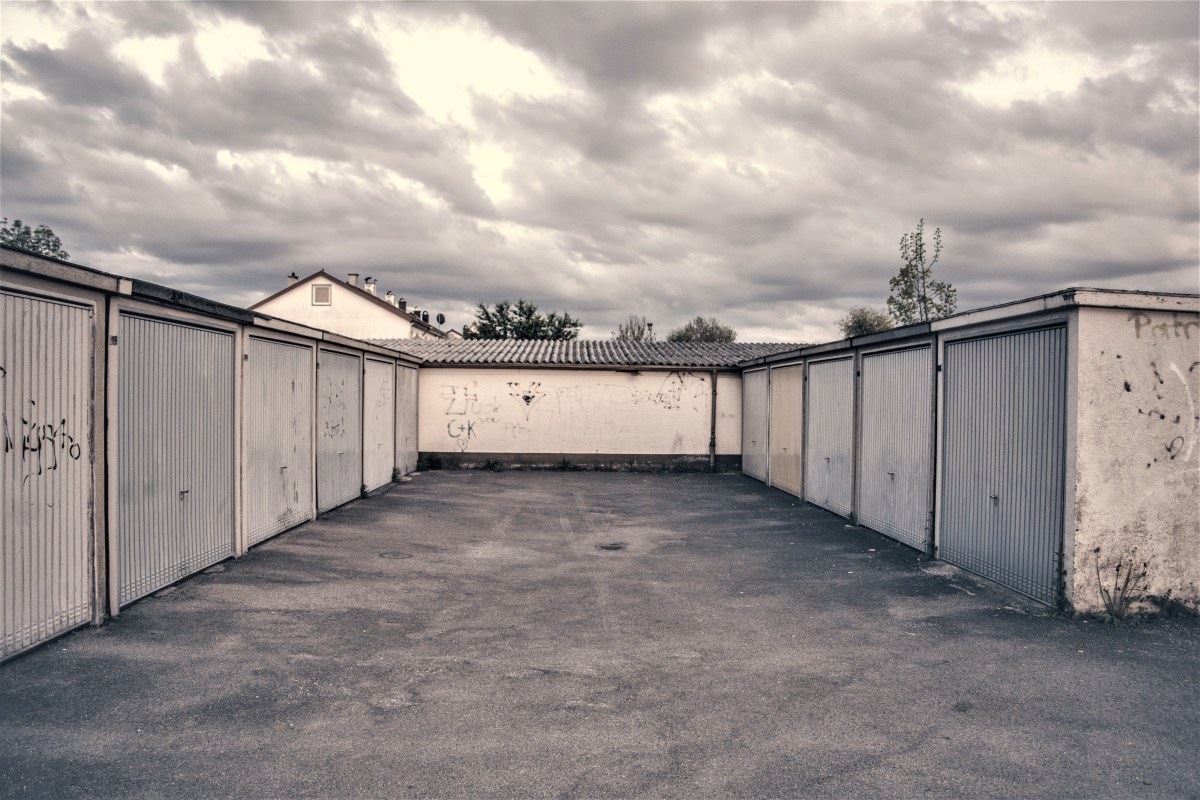 Garagen-Republik! – GARAGEN-REPUBLIK / ABSOLUT WORTVOLL!